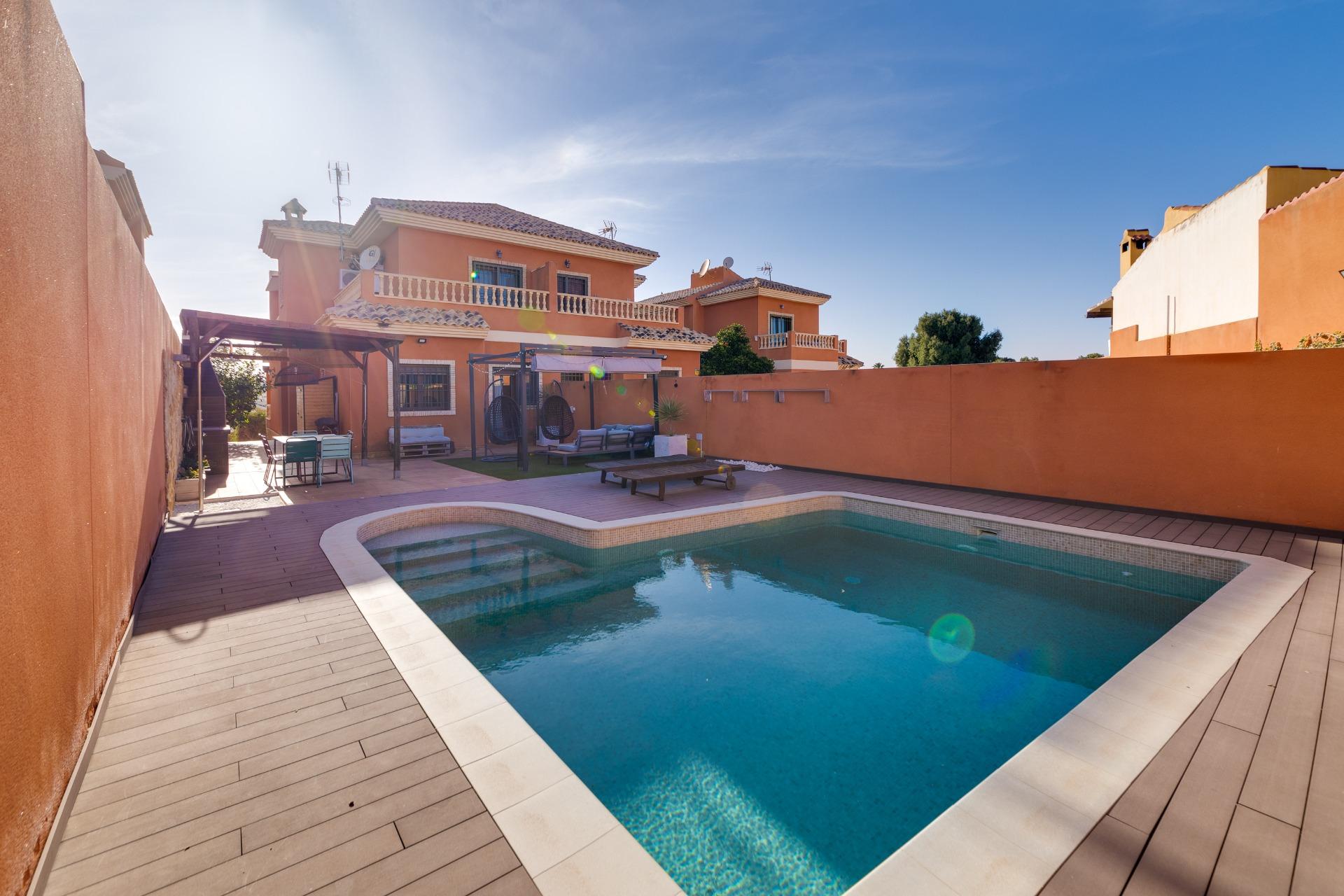 Renovated Villa fully equipped with private pool in Los Balcones ...